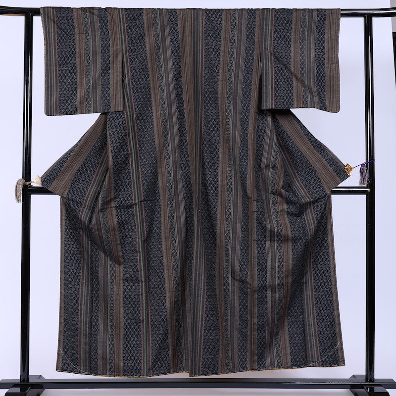Kimono Reserve - Japanese kimono (Tsumugi) M-size 100% silk /818